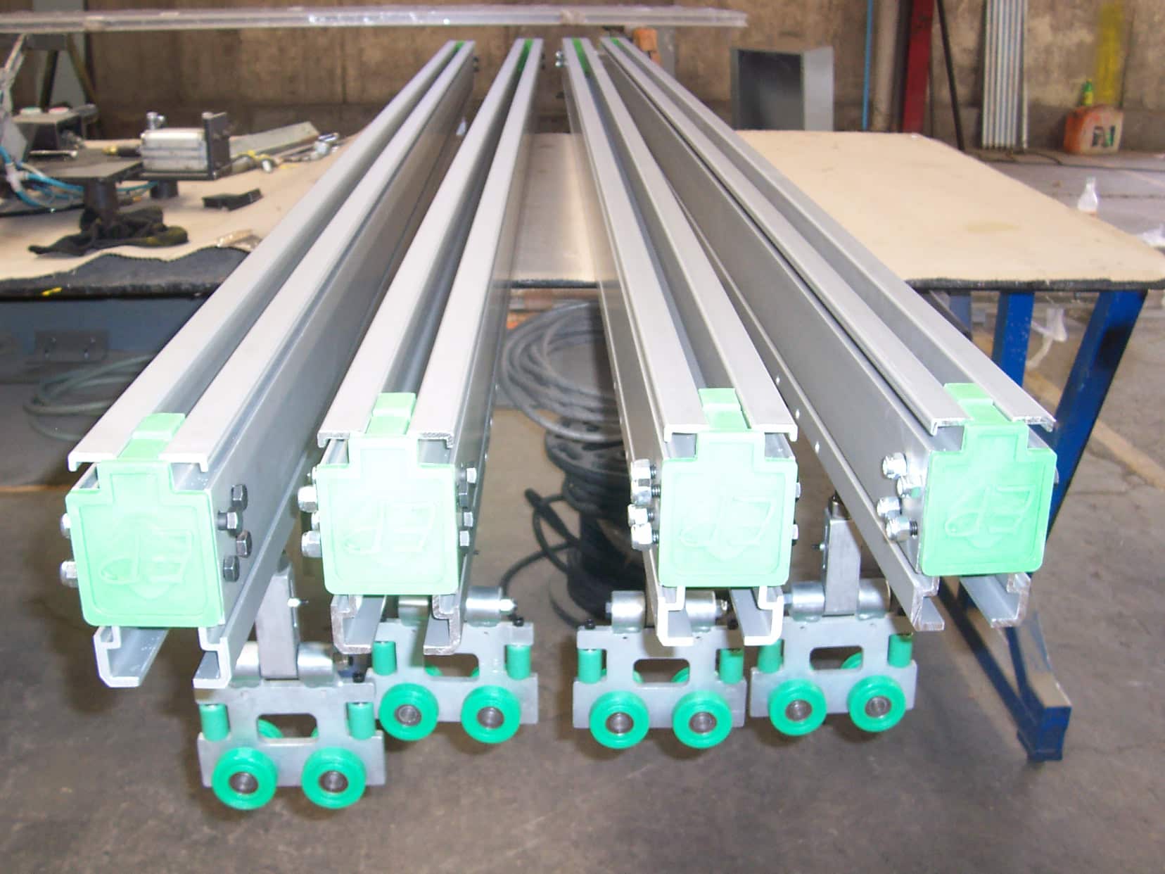 EZ-Glide Heavy Rail - ErgoProSys® Ergonomic Rail & Lift Solutions